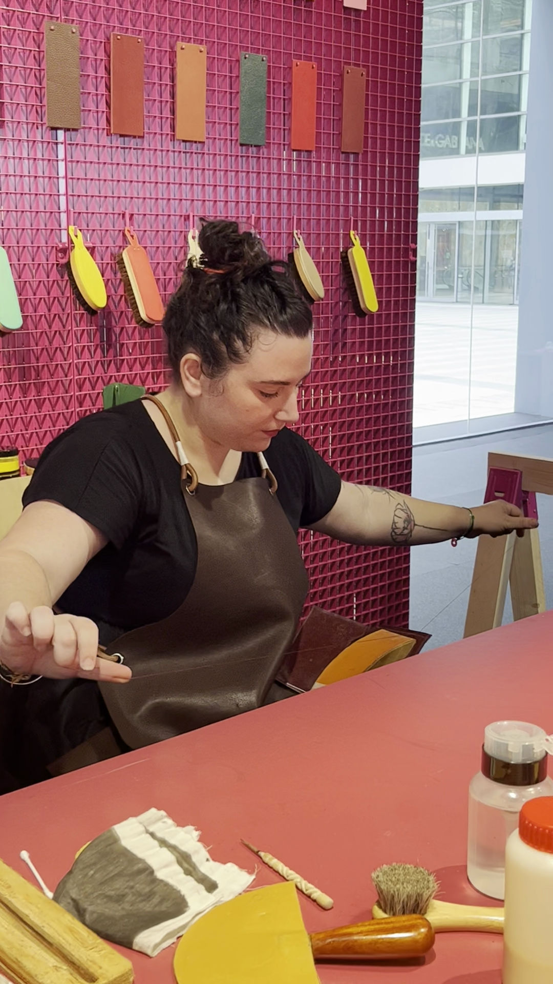 “打造爱马仕”新加坡站 感受百年奢华精湛工艺Meet the Artisans in the “Hermès In The Making ...