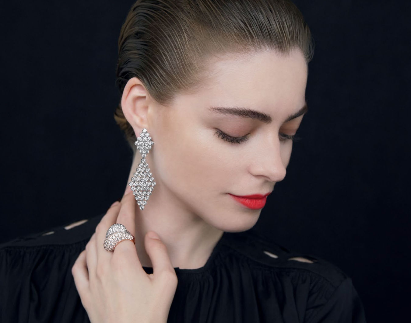 Van Cleef & Arpels' Emblematic Styles Expressed Through Legend Of Diamonds Chapter 2