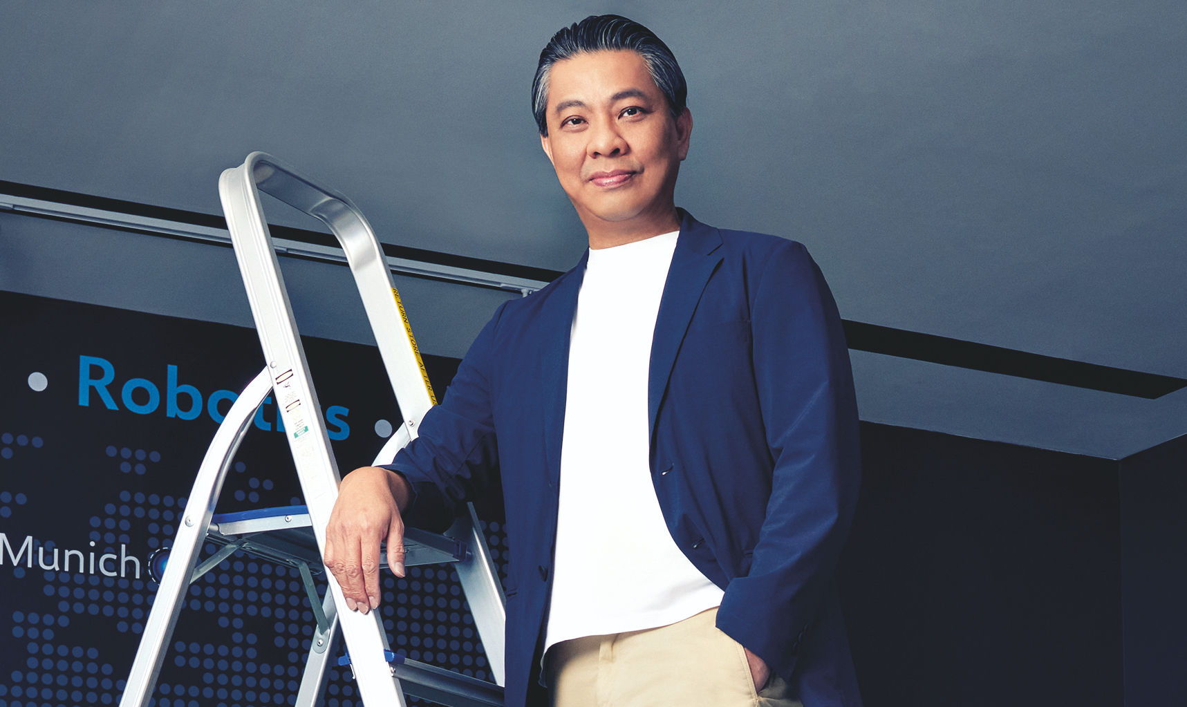 机器人跑得快专访林镇明Ling Ting Ming | 新版｜SINGAPORE - 《品 PIN Prestige》