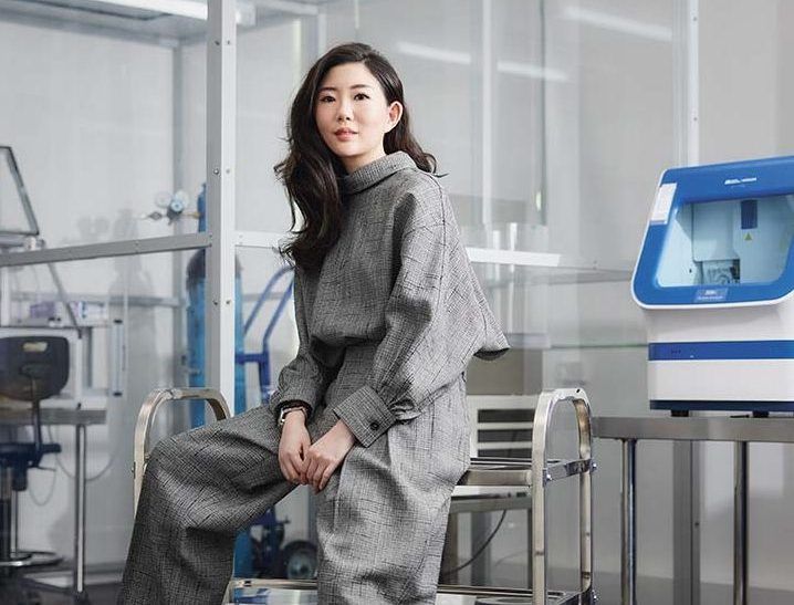 Ashley Woo余硕恩: 做第一个吃螃蟹的人专访BioAcumen Global联合创办人 | 新版｜SINGAPORE - 《品 PIN Prestige》