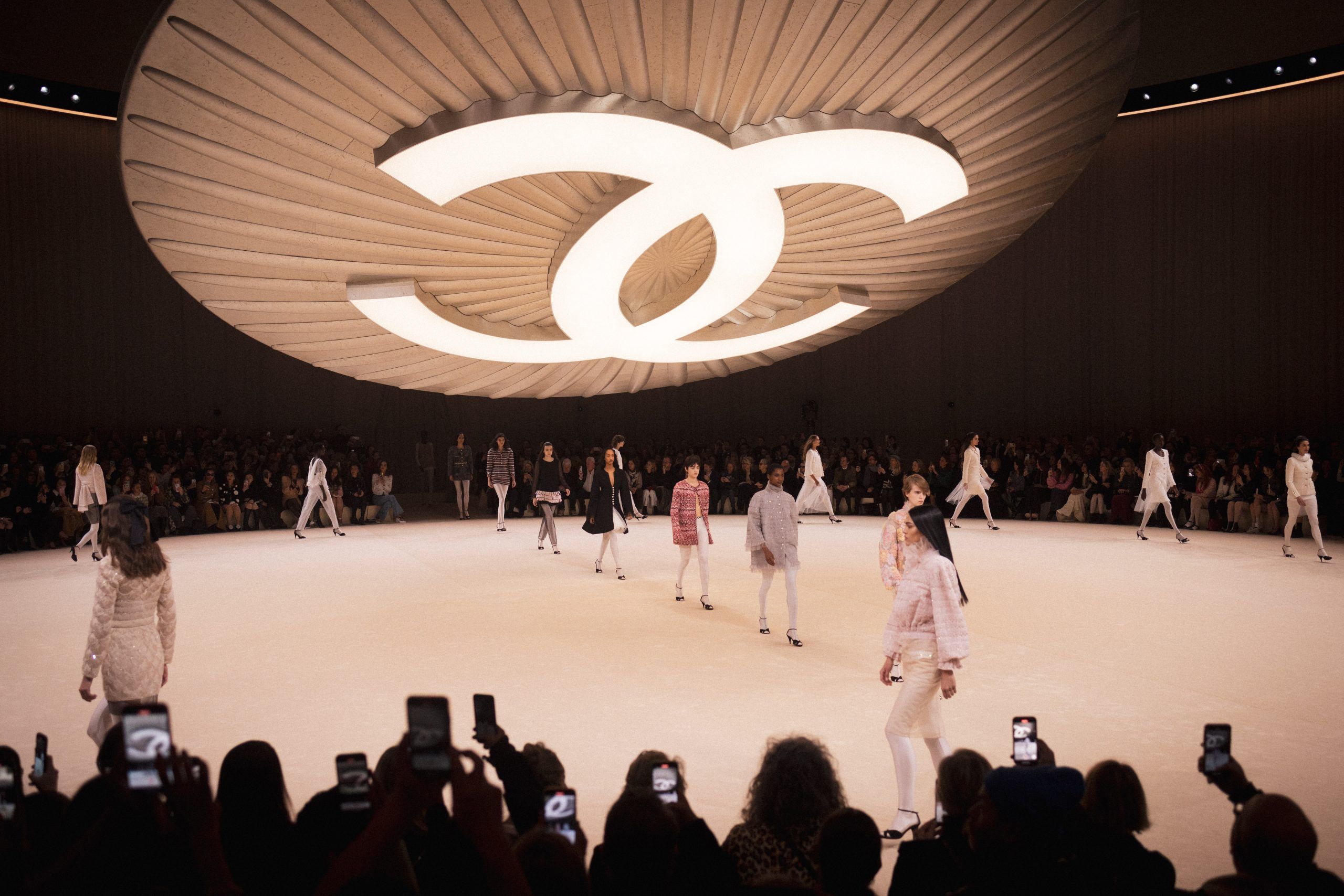 从一粒纽扣开始Chanel SS24 Haute Couture: From Buttons To Ballet | 新版｜SINGAPORE ...