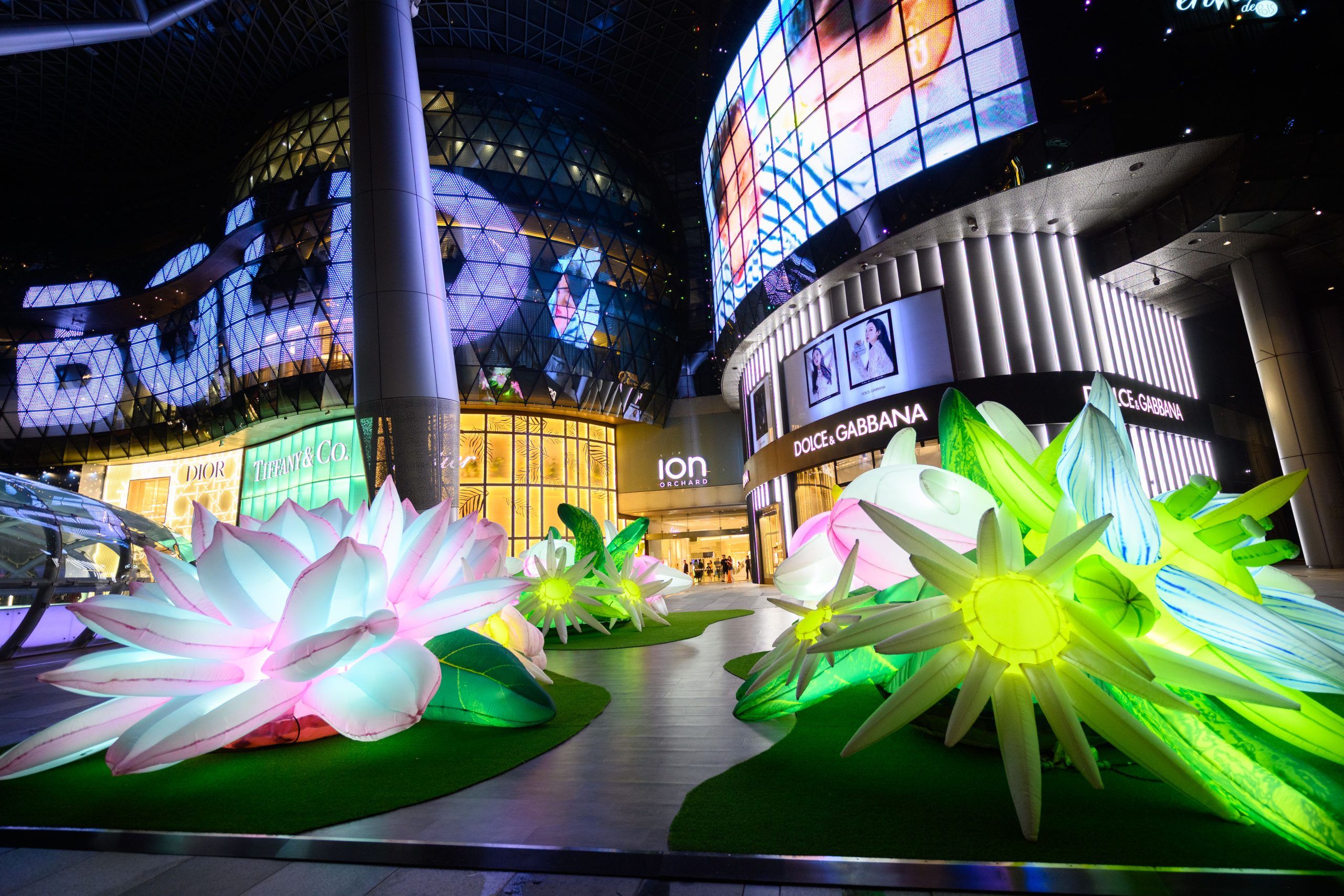 城市中的梦幻花园ION Orchard Presents Garden Luminescence: Lost In Enchantment ...