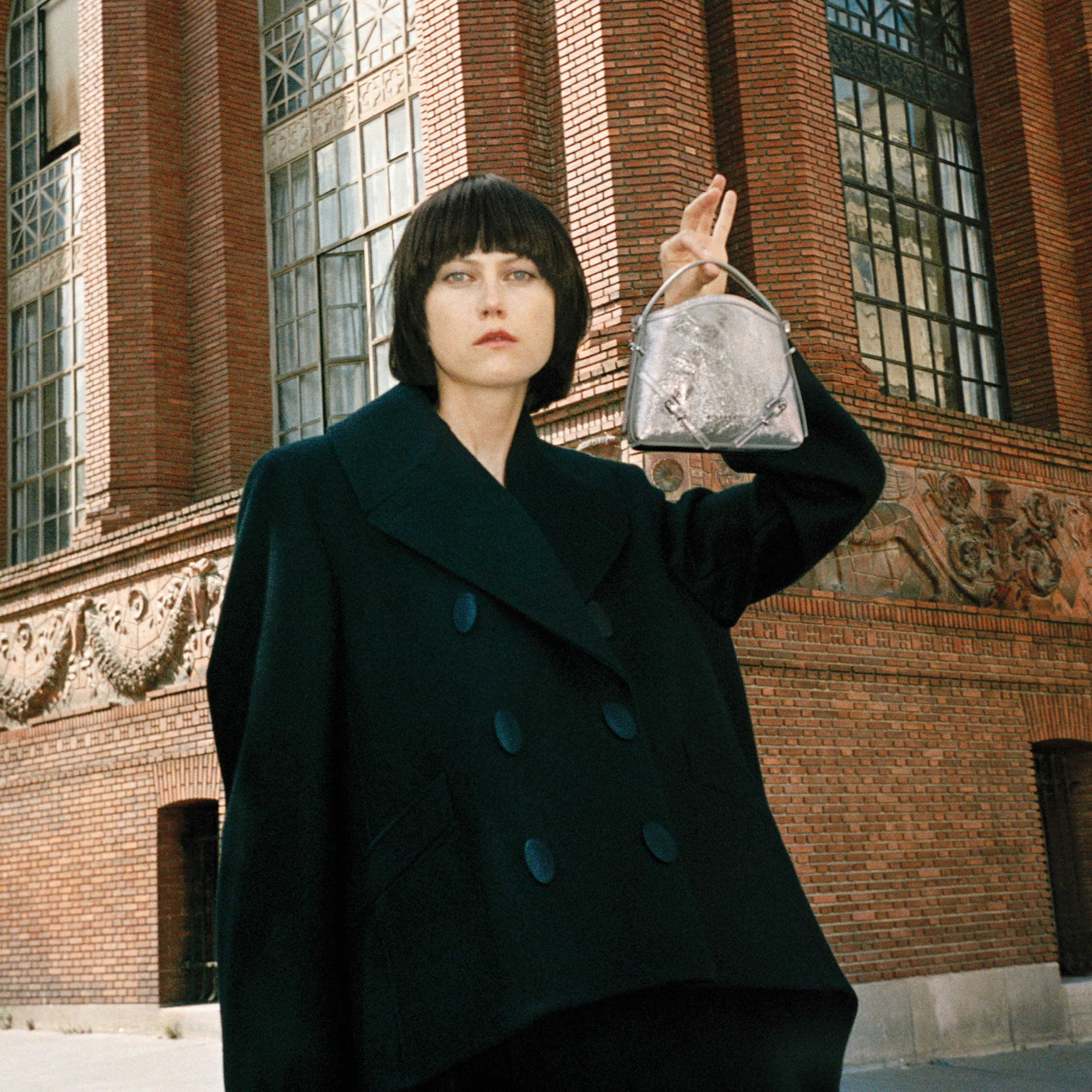 松弛感时尚：Givenchy Voyou包袋演绎轻松优雅Relaxed Fashion: Givenchy Voyou Bags ...