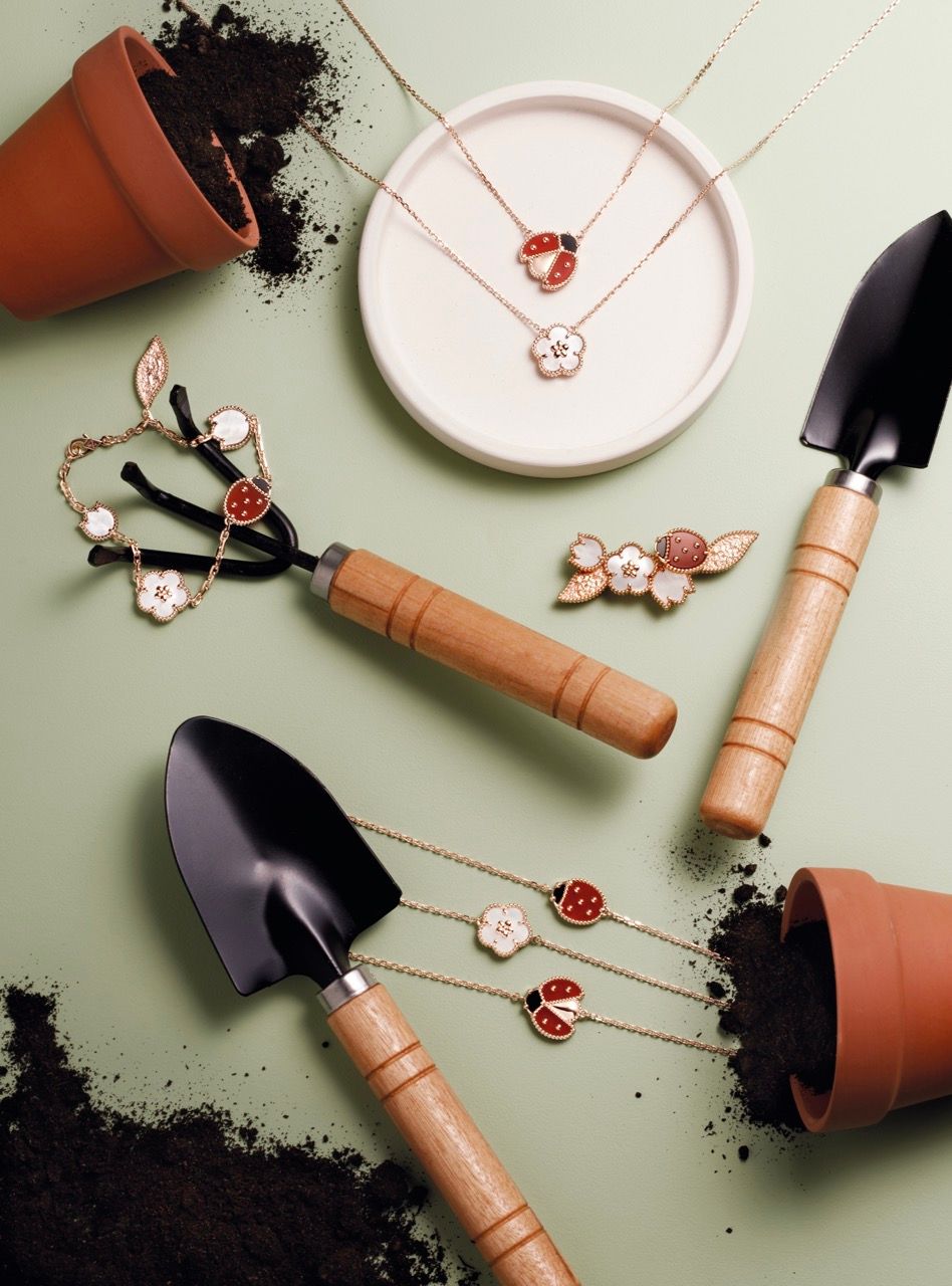 Van Cleef & Arpels Lucky Spring Jewellery: A Blooming Garden of Luck ...