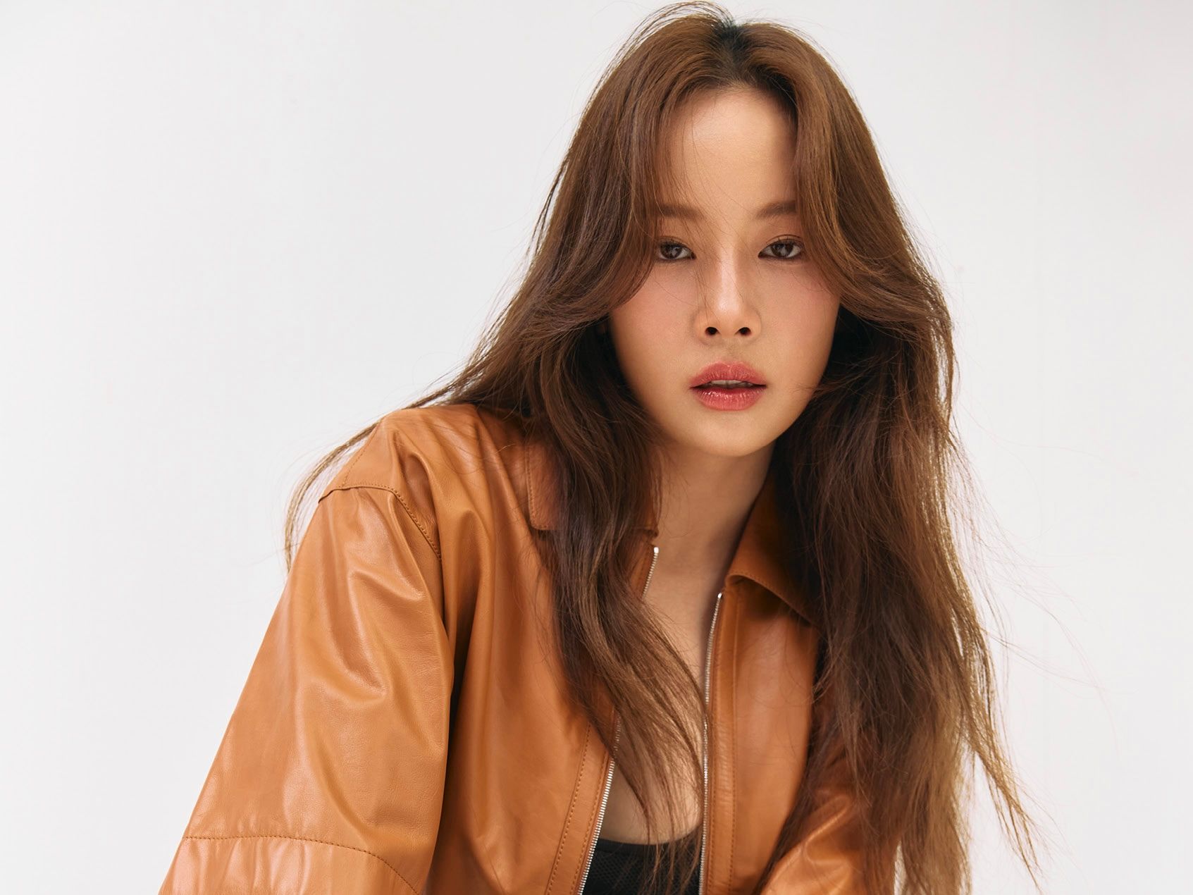 5月《品》数码封面——Pat查雅妮：性感一点，自在一点，她依然是那个她Chayanit “Pat” Chansangavej: Not About Perfect—Just Real and ...