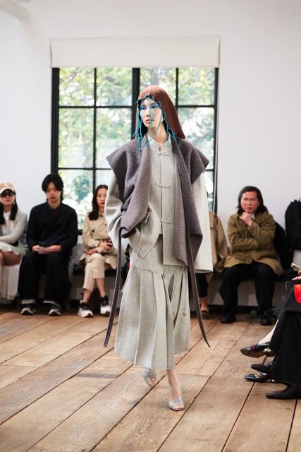 杨桂东谈设计：颜色承载情感，衣摆捕捉生活Samuel Gui Yang: Weaving Cultural Threads Through ...