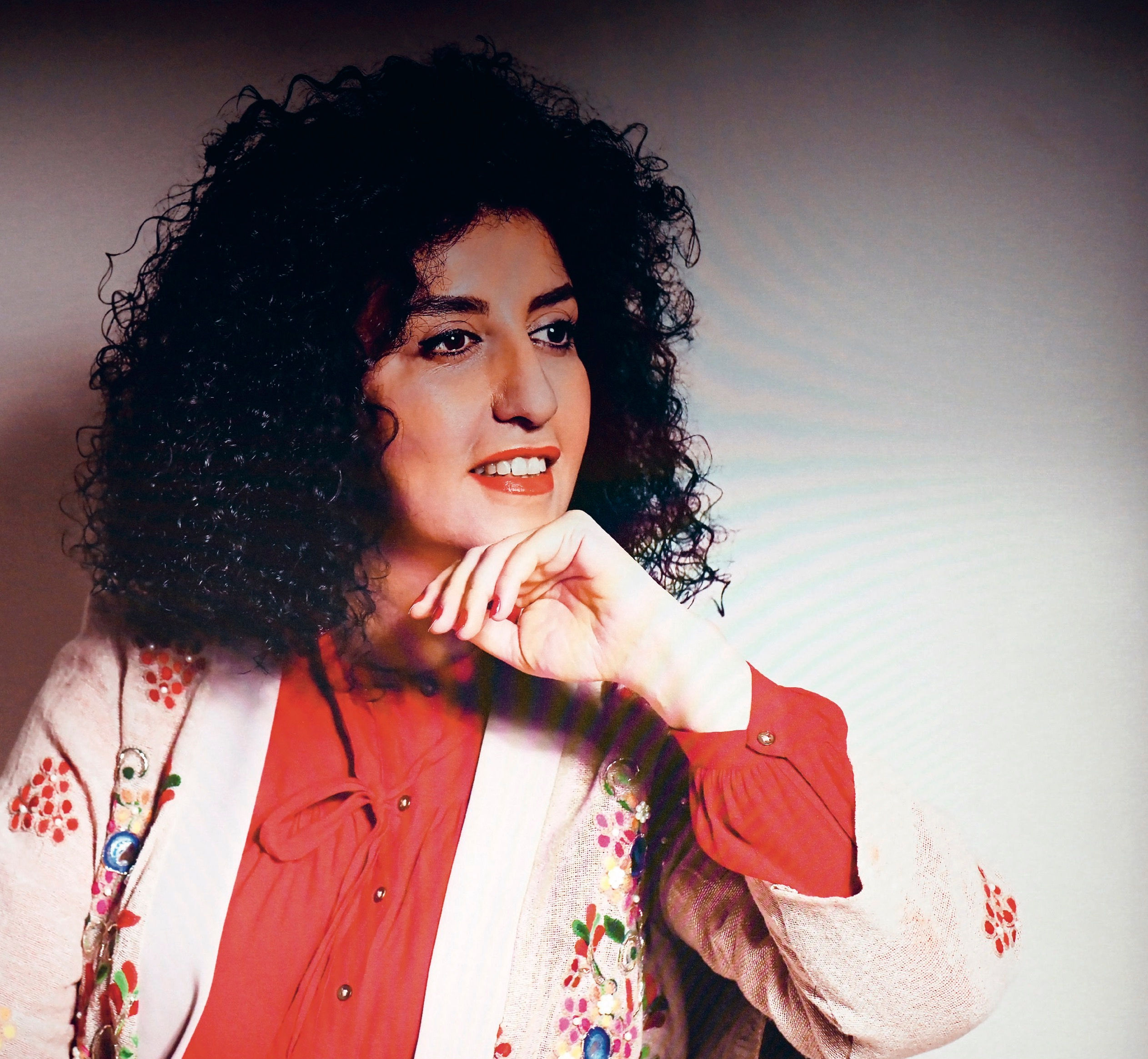 Narges Mohammadi 囚禁不了一颗心 | 品 PIN Prestige Malaysia