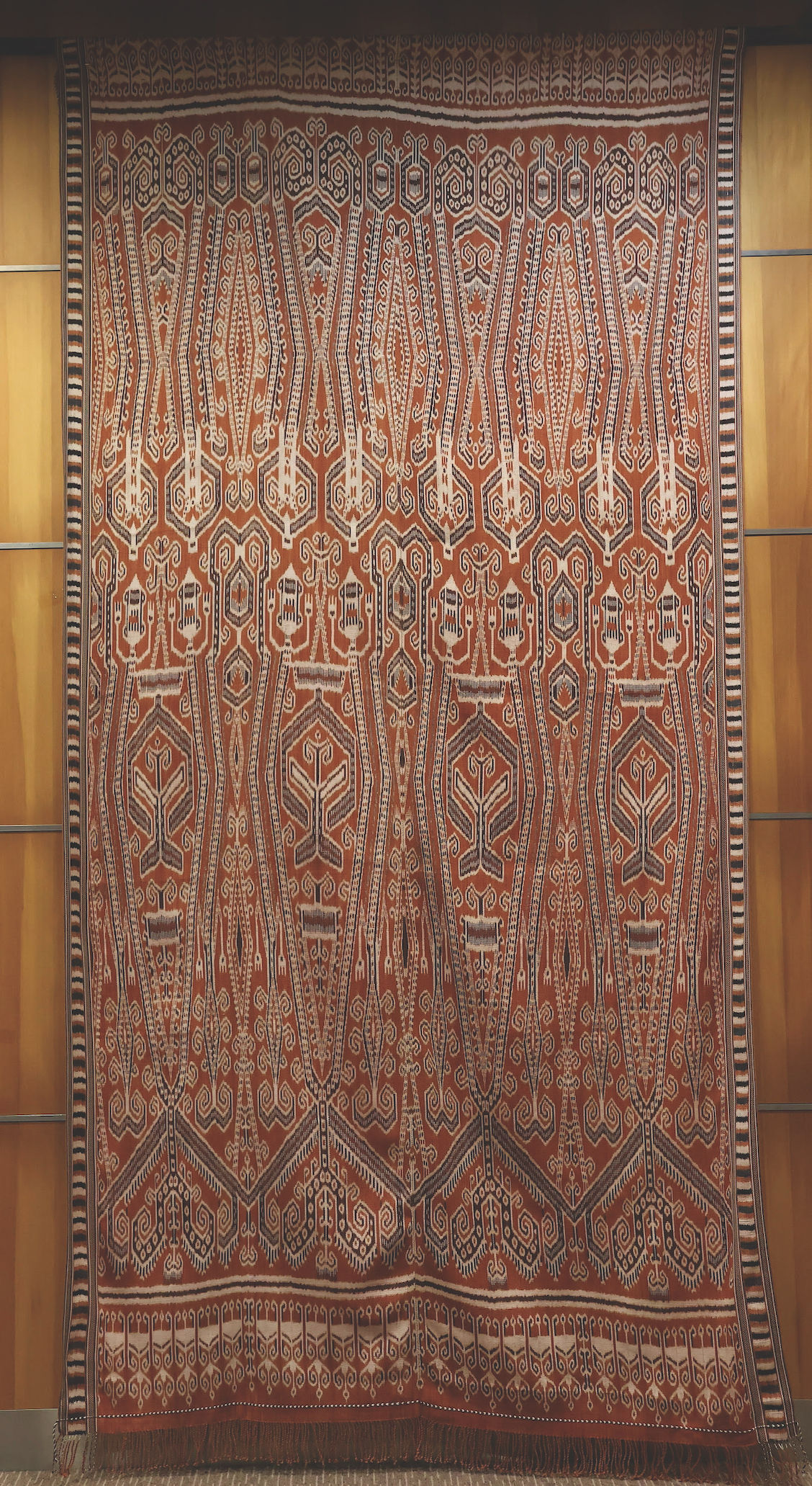 从墙上卸下的珍品 | 马版 ｜MALAYSIA - 《品 PIN Prestige》